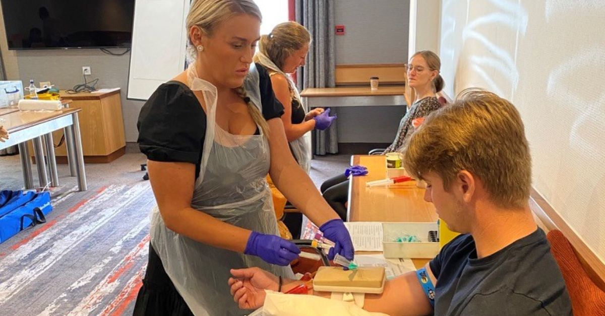 What to Expect from Our Introduction to Phlebotomy Course
